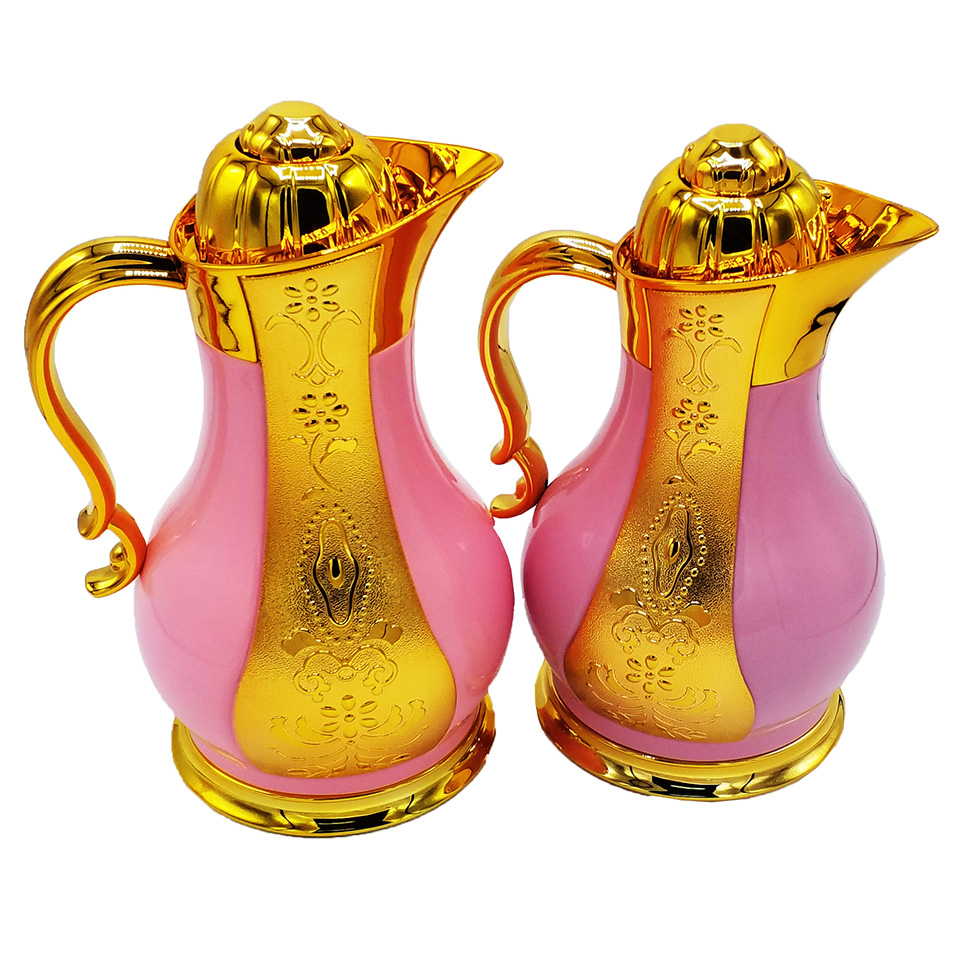 KITCHEN :: Thermos Flask :: Golden Thermos jug set with a Tray